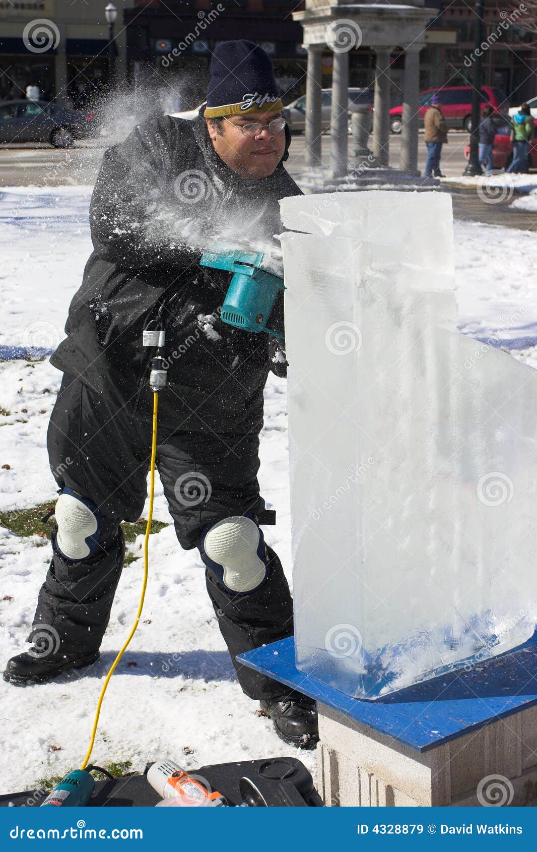 Artist Carving And Ice Sculpture With A Chainsaw Editorial Image ...