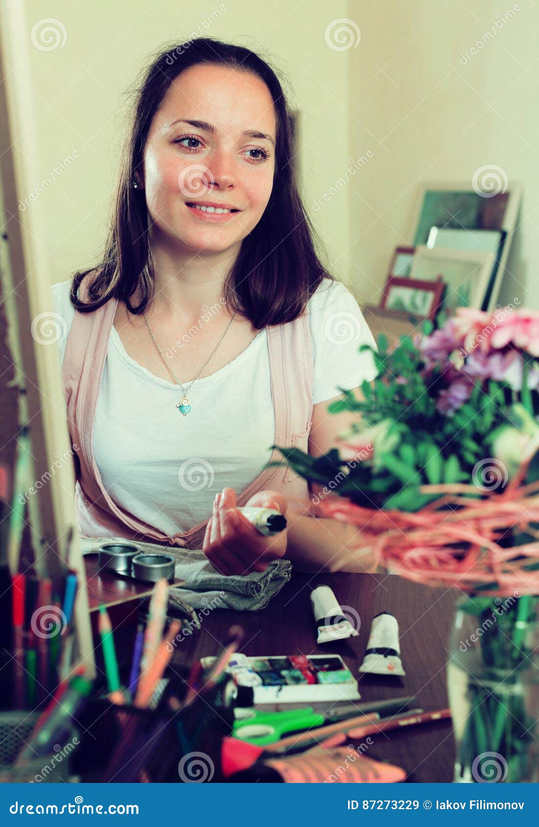 Artist Creating a New Picture Stock Image - Image of draws, craft: 87273229