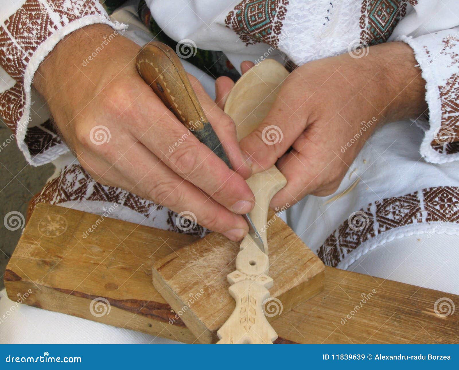 Artist Handmade a Wood Spoon Stock Image - Image of traditional, chisel ...