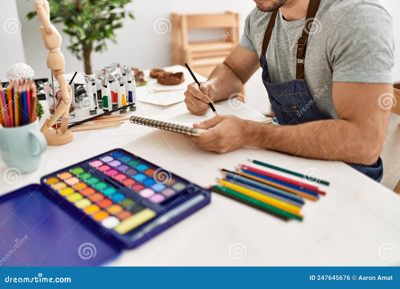 Artist Man Painting at Art Studio Stock Photo - Image of leisure, brush ...
