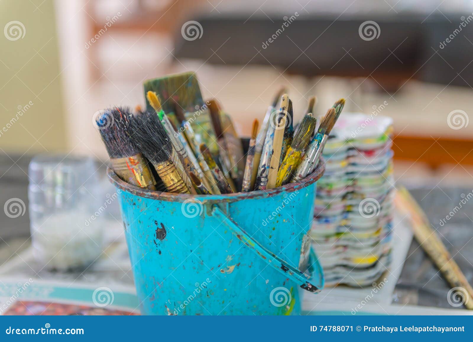 Artist Paintbrushes in Bucket. Stock Image - Image of tool, paintings ...