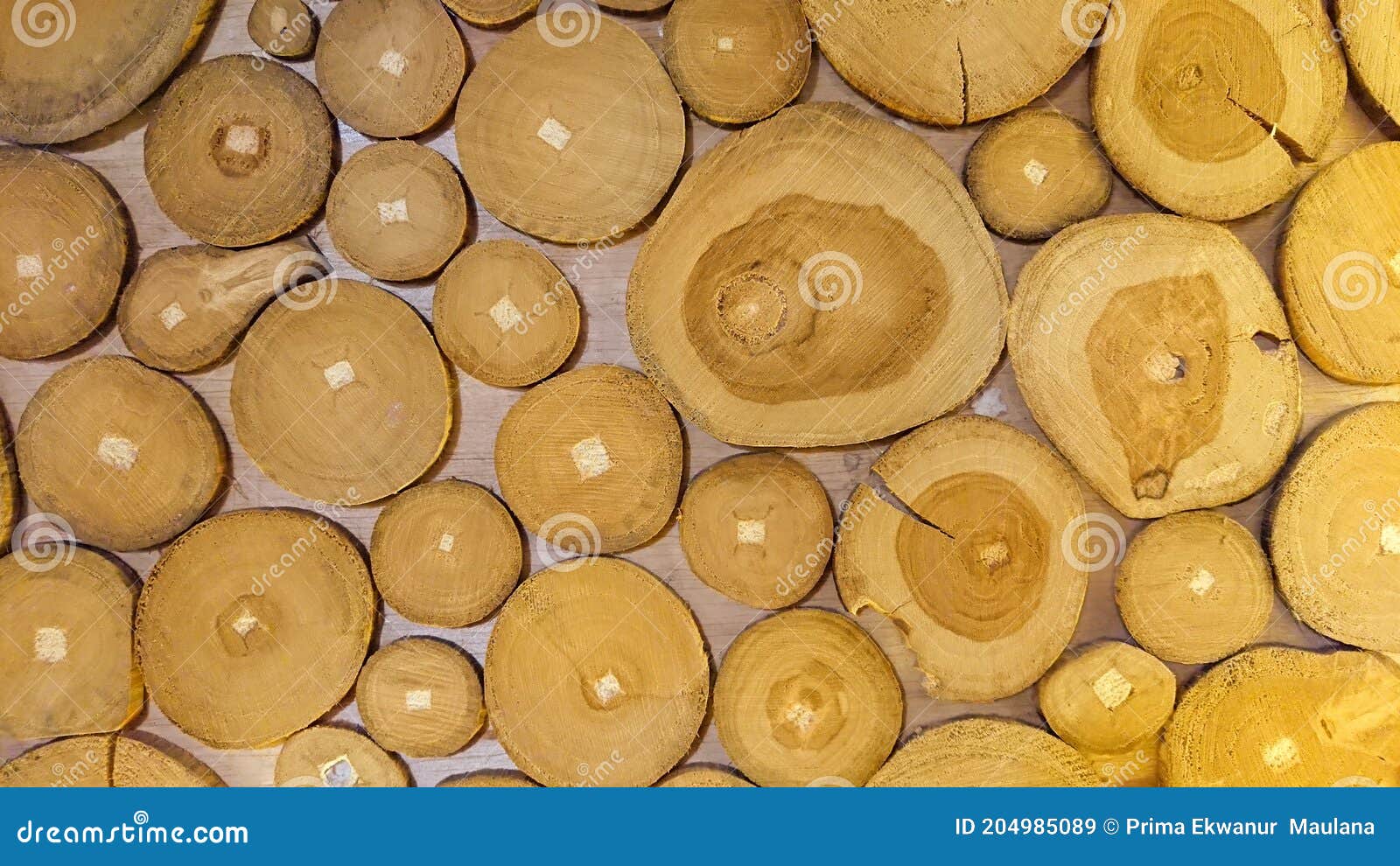 Artistic cutting log stock image. Image of carving, brown - 204985089