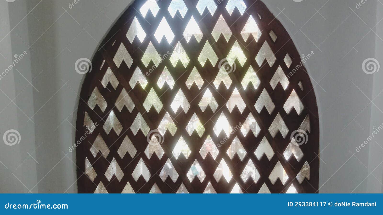 An Artistic Ventilation on a Wall of a Great Mosque Stock Image - Image ...