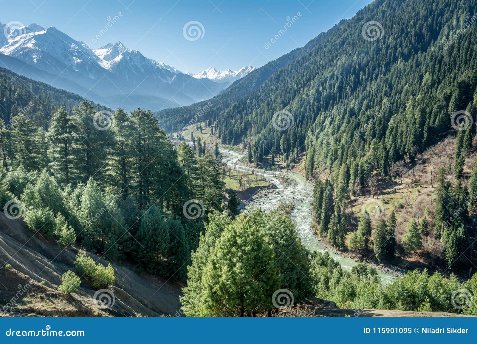 Aru Valley view point stock image. Image of mountain - 115901095