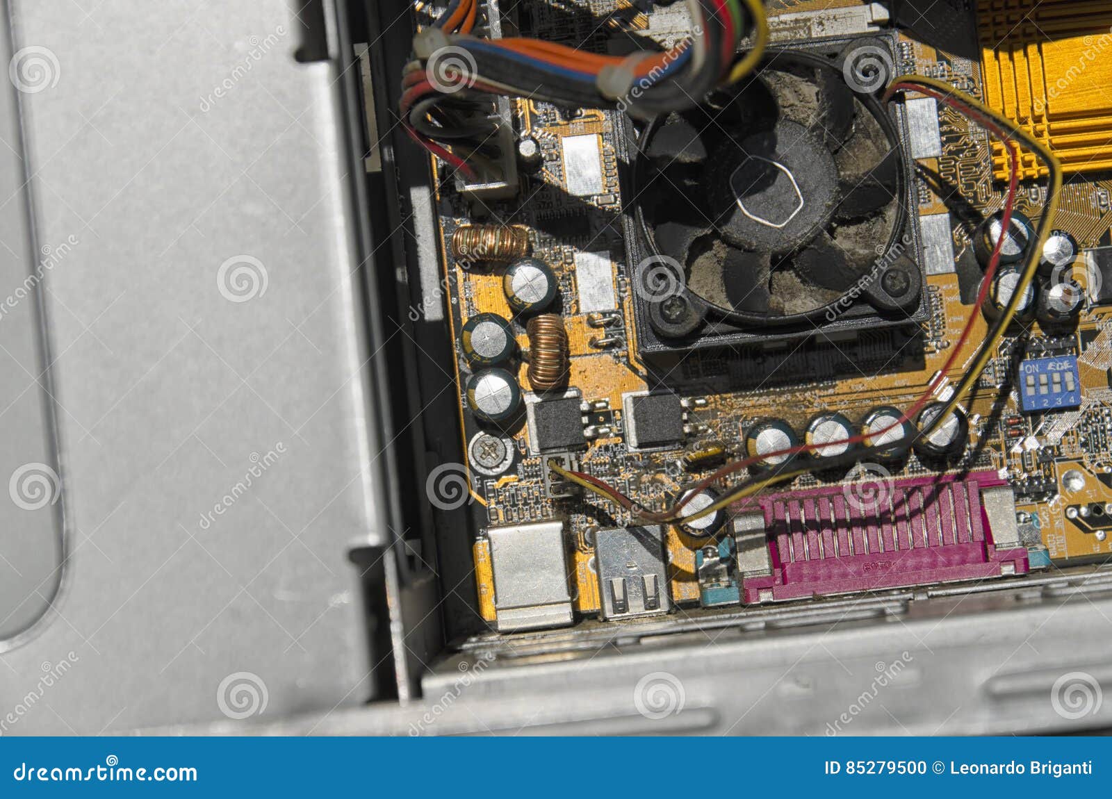 As Microplaquetas De Um Computador Velho Foto de Stock - Imagem de ...