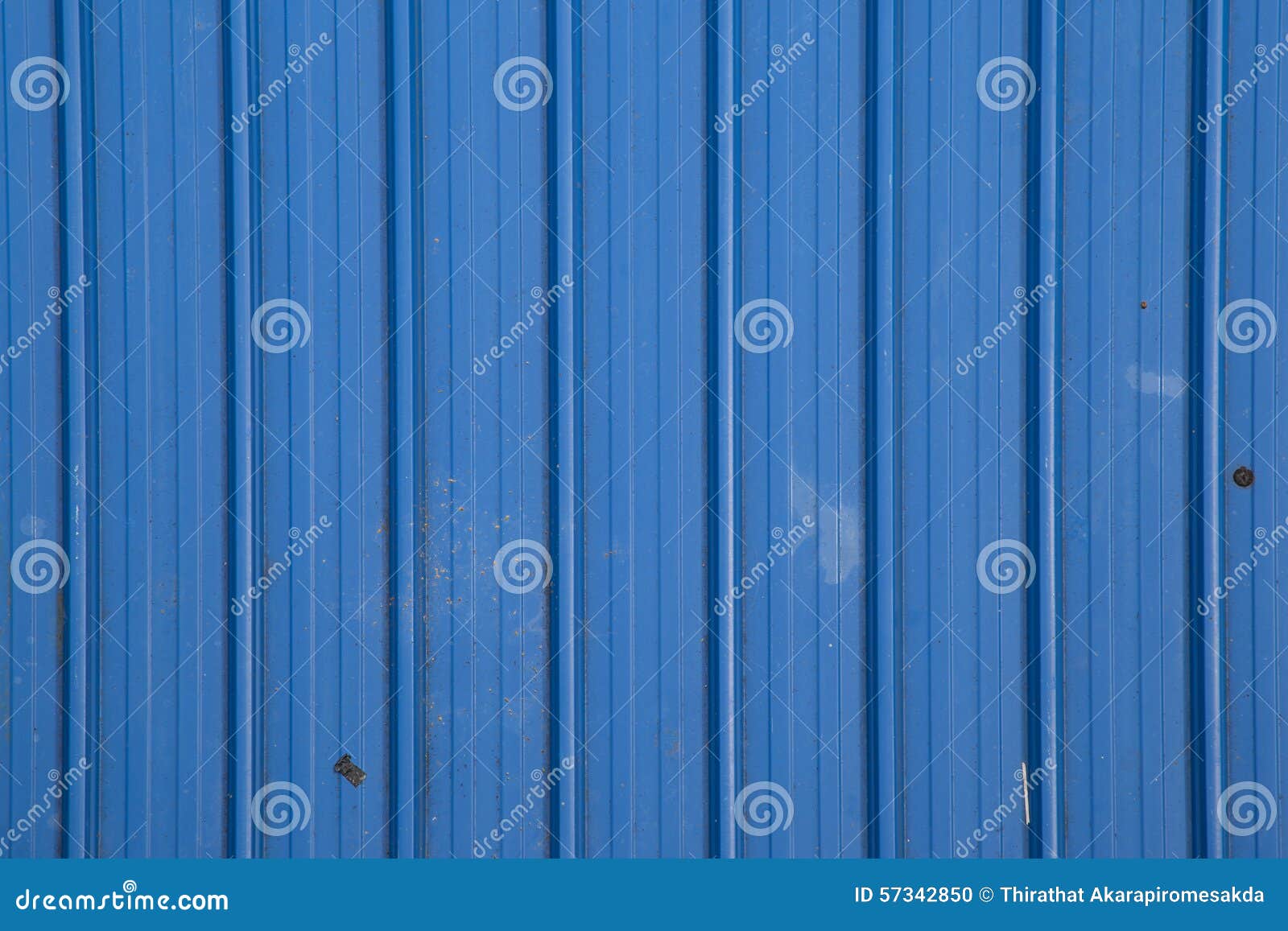 As Telhas De Telhado Azuis Arranjam Foto de Stock - Imagem de projeto ...