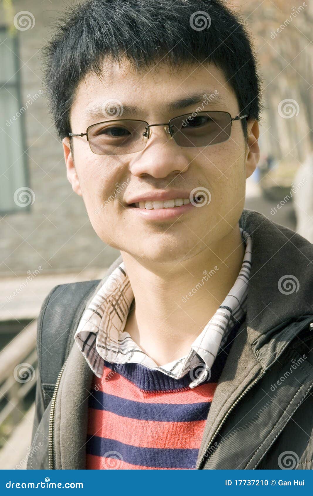 Asain Young Woman Gets Injection Of Botox In Her Lips. Woman In Beauty ...