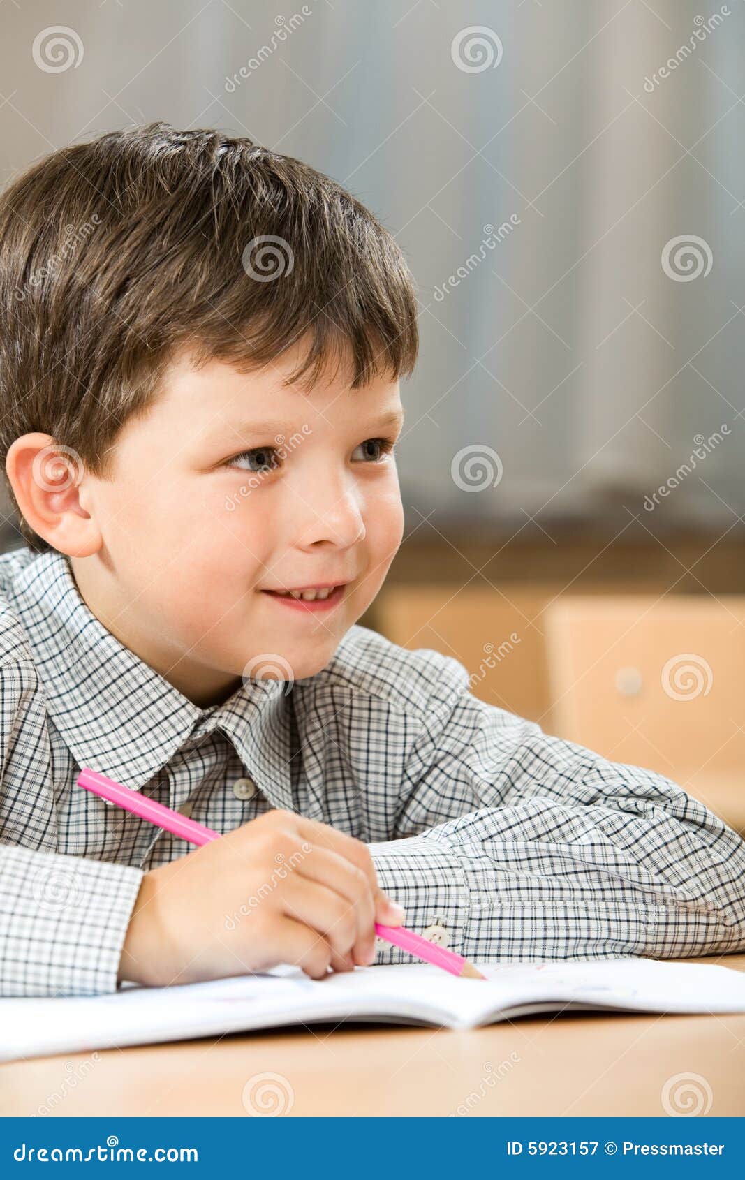 Ascolto immagine stock. Immagine di educativo, affascinante - 5923157