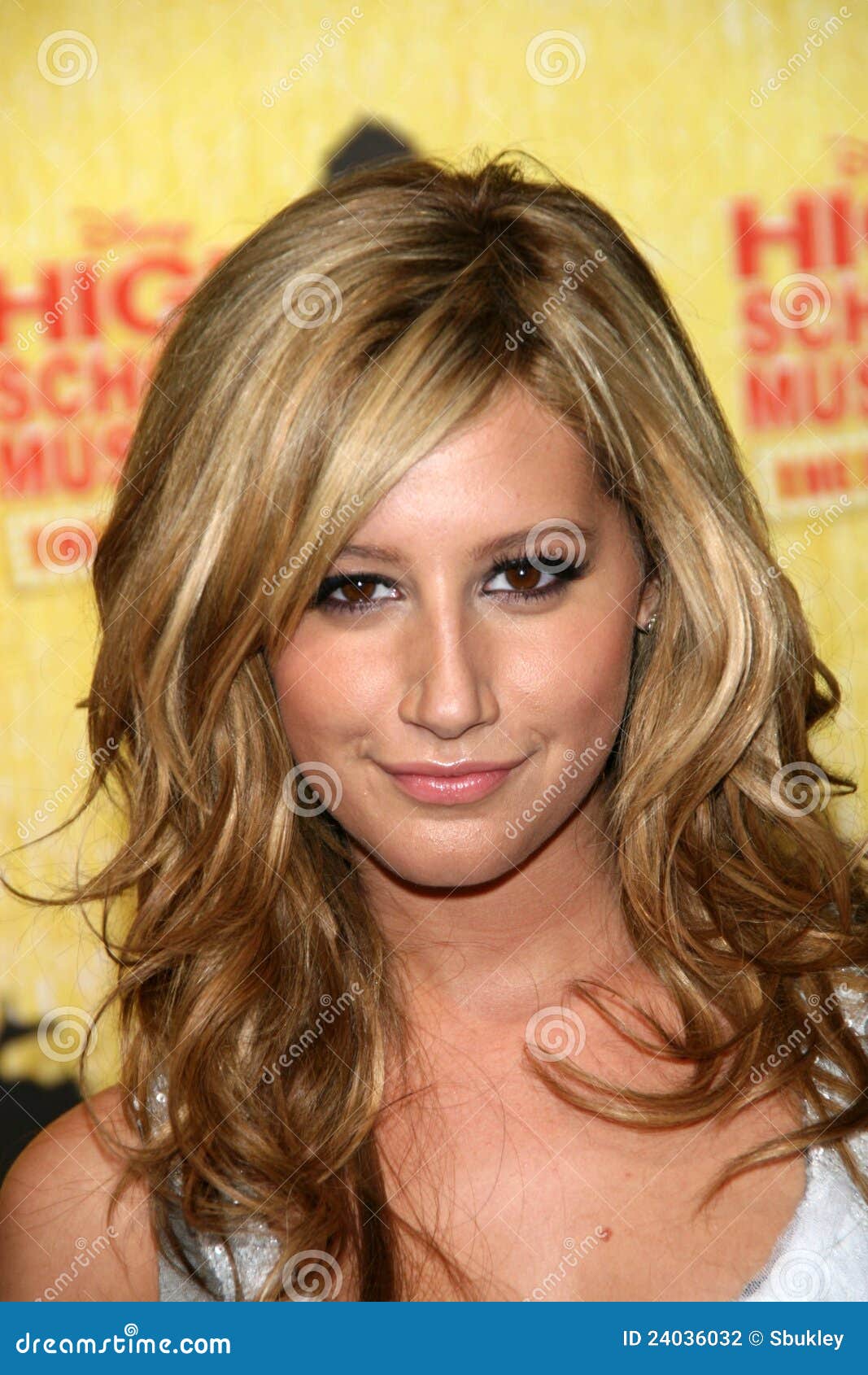 Ashley Tisdale editorial photography. Image of tour, disney - 24036032