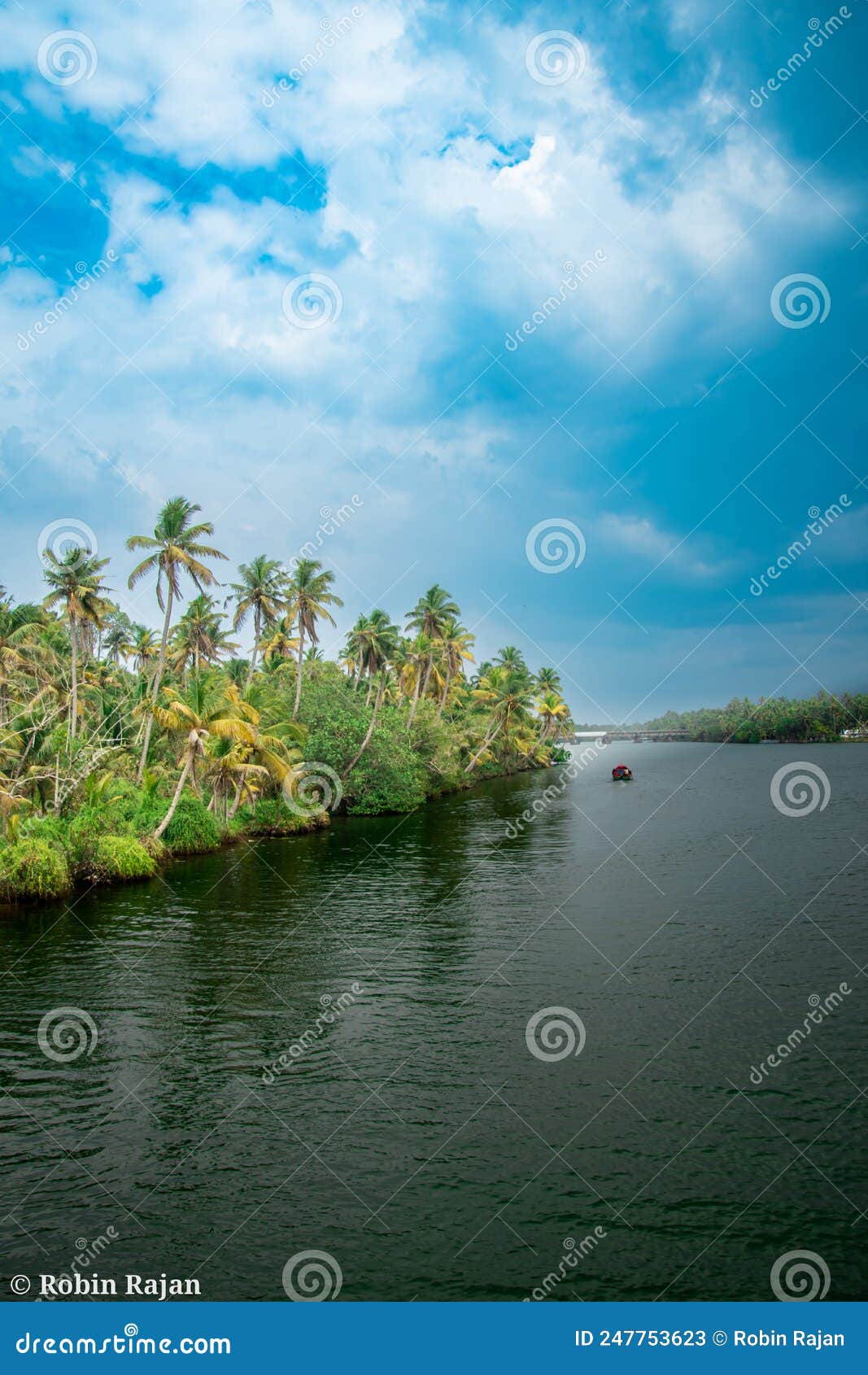 Ashtamudi Lake stock image. Image of keralaturism, india - 247753623