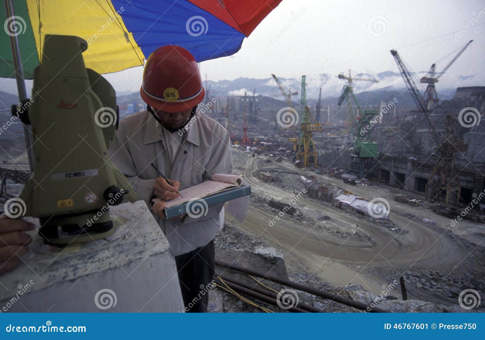 ASIA CHINA YANGZI RIVER editorial photo. Image of umwelt - 46767601