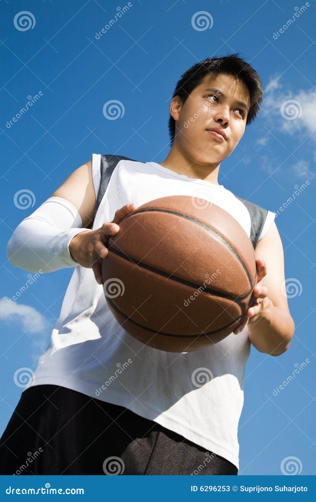 Asian basketball player stock image. Image of sporstman - 6296253
