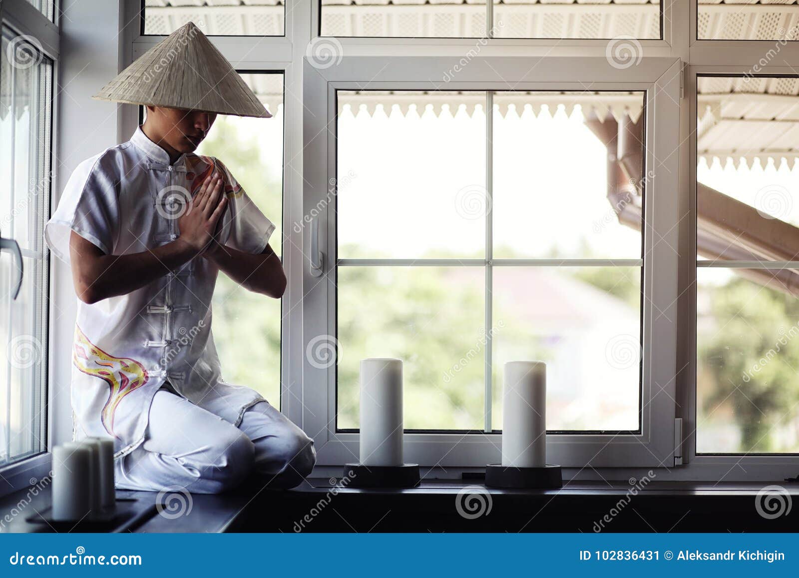 Asian Monk Reading an Old Book Stock Image - Image of prayer, chinese ...