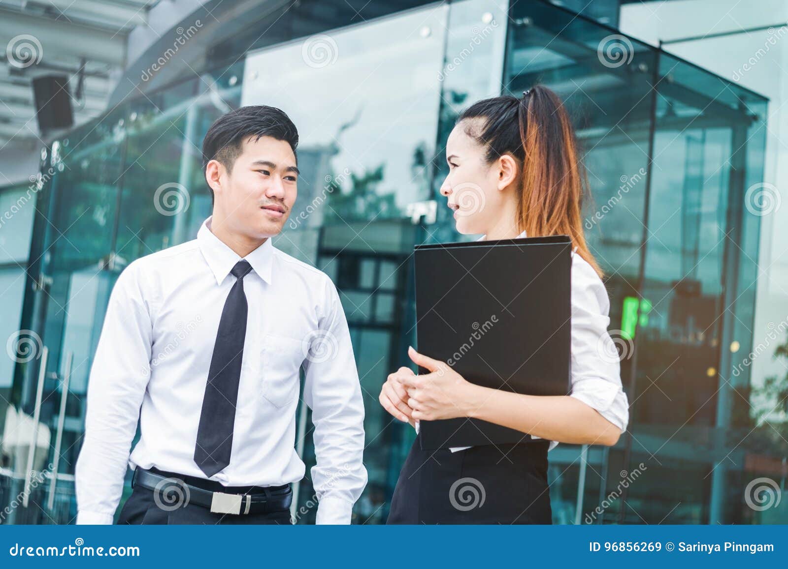 117,002 Asian People Office Work Stock Photos - Free & Royalty-Free ...