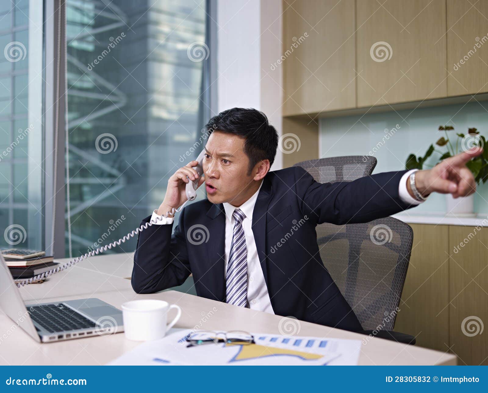 Asian businessman stock photo. Image of asia, calling - 28305832