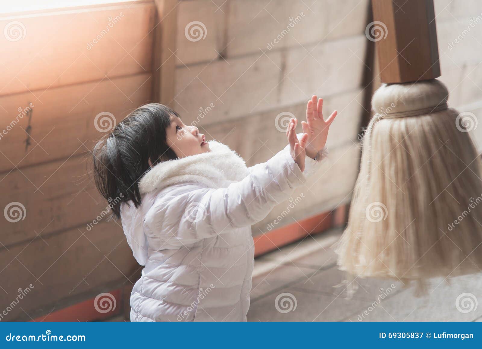 Asian Child is Praying at the Shrine Stock Image - Image of japanese ...