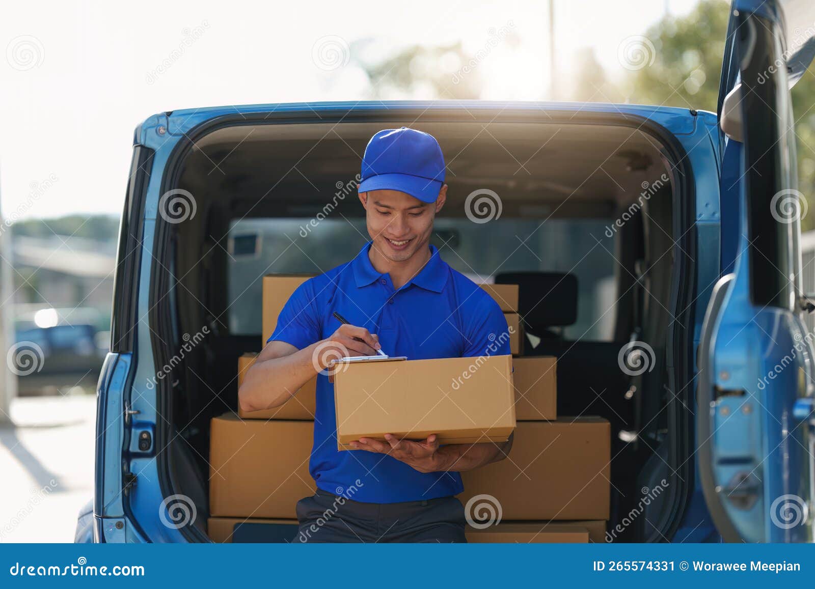 Asian Courier with Parcel and Delivery Logistic Concept. Delivery Man ...