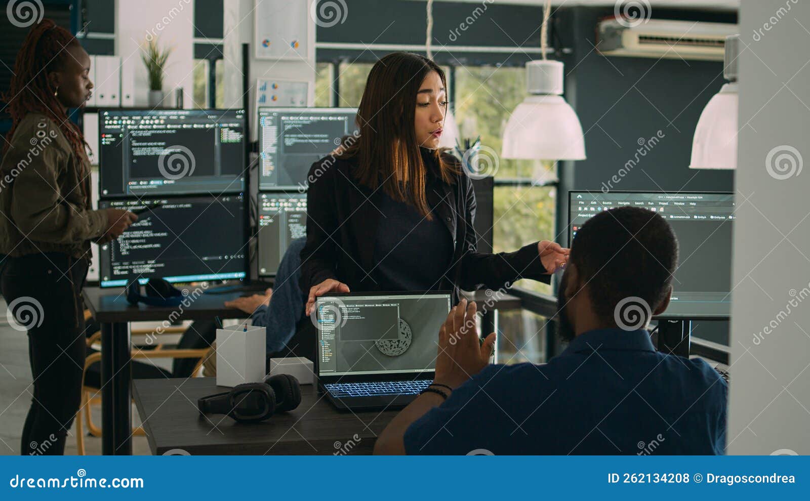 Asian Database Programer Explaining Software Development Stock Photo - Image of admin, digital ...
