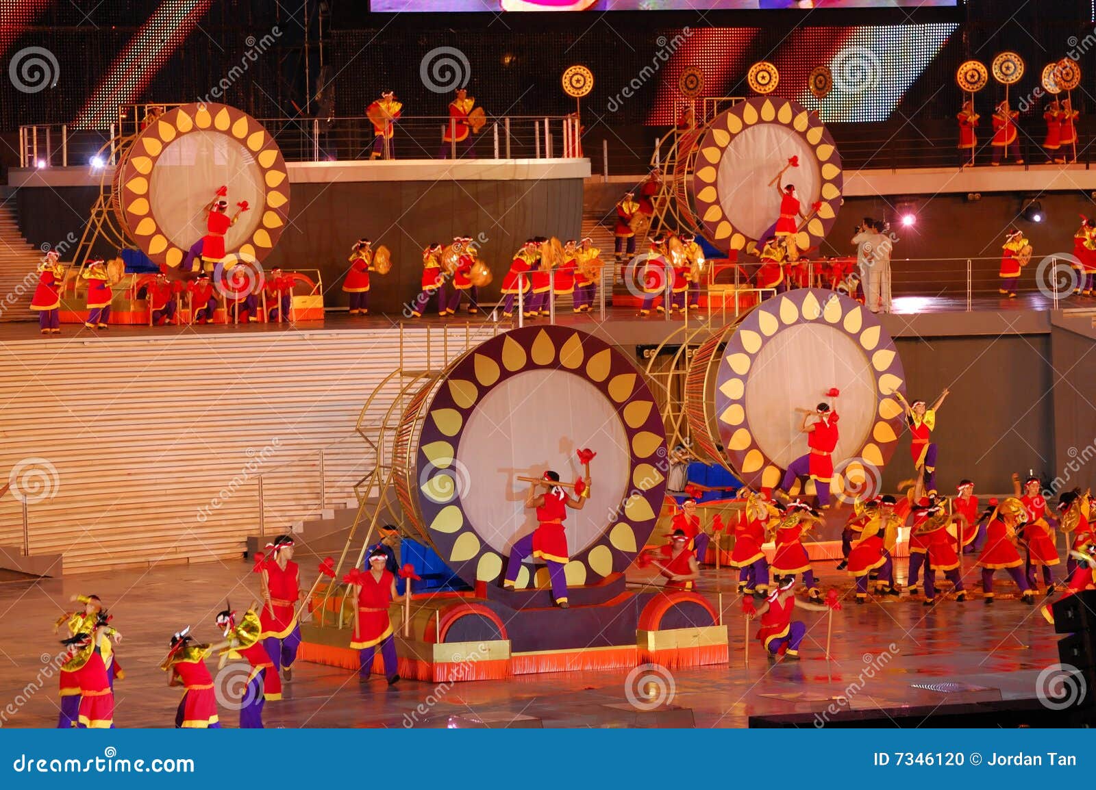 Asian drum performance editorial image. Image of group - 7346120