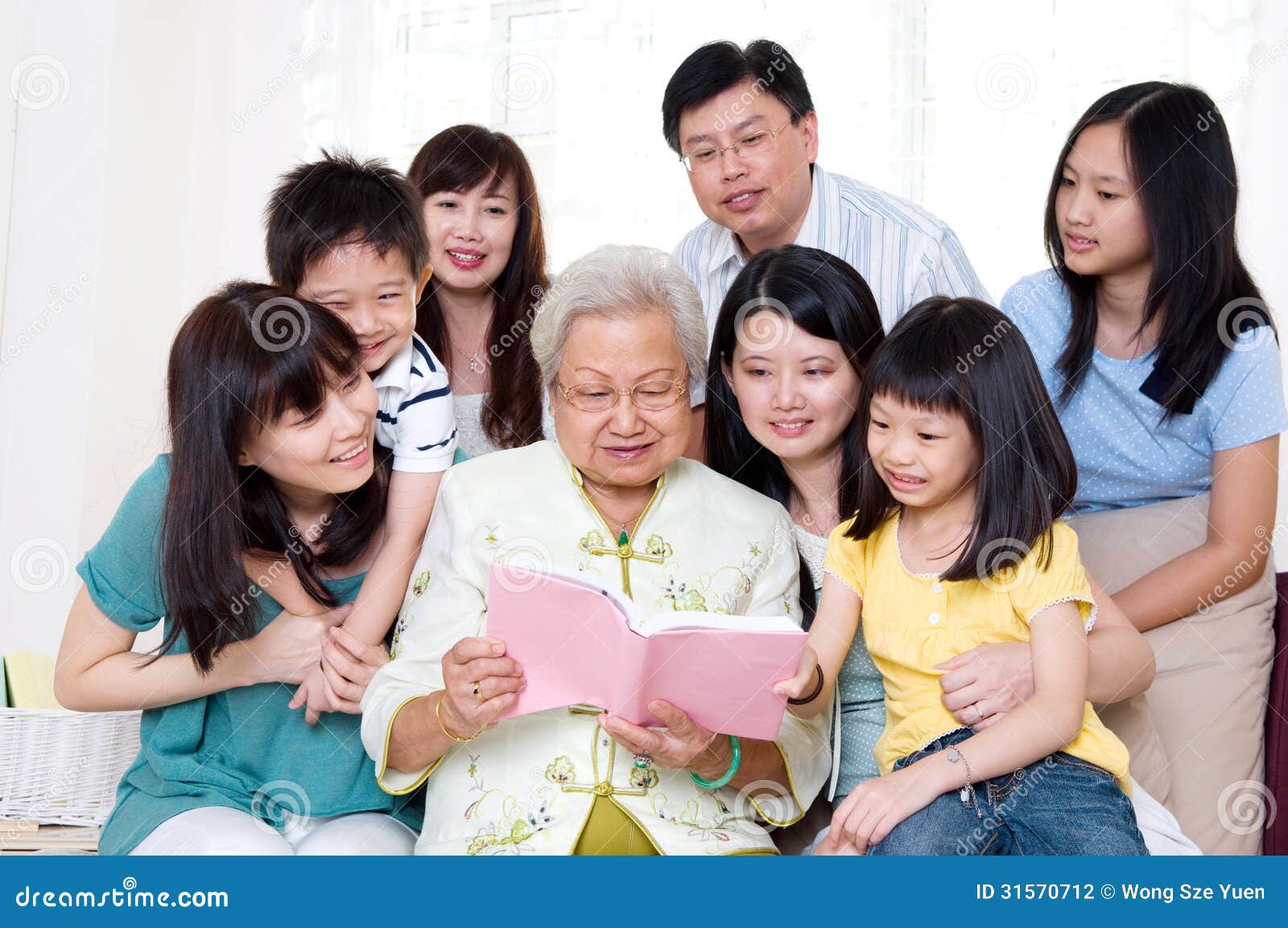 Asian Family Stock Photography | CartoonDealer.com #31570712