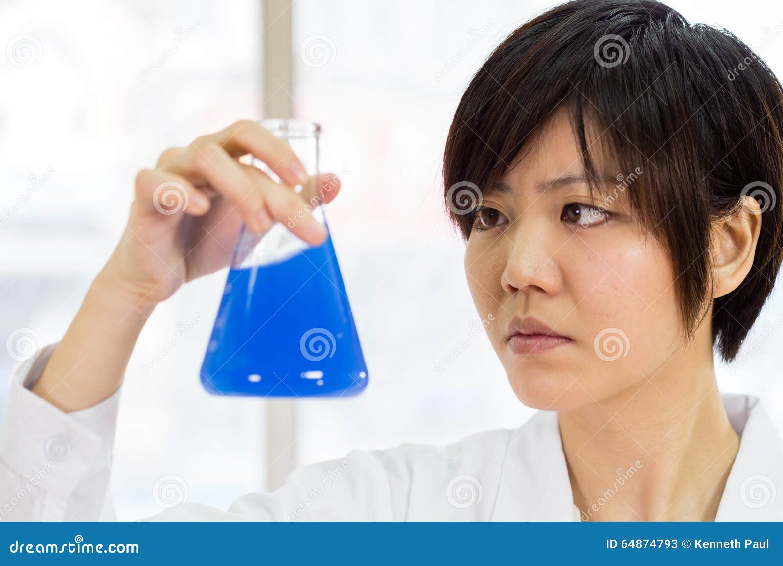 Asian Female Scientist in Lab Stock Image - Image of research ...