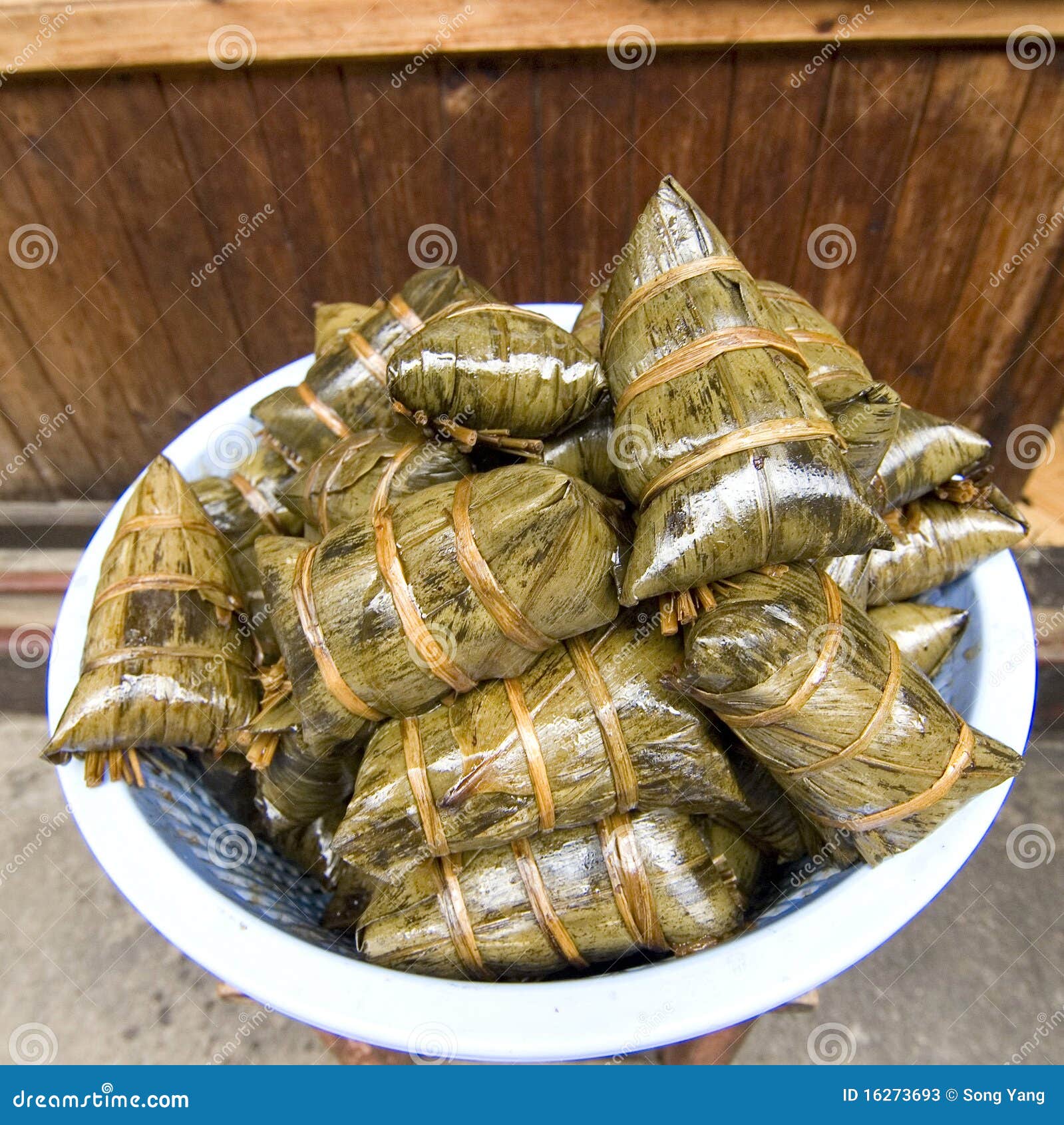 Asian food - rice dumpling stock image. Image of stuffed - 16273693
