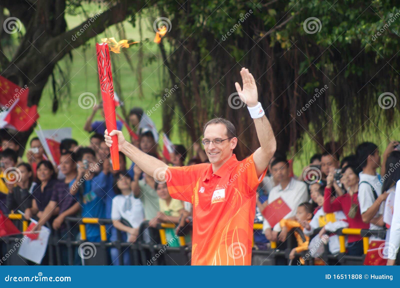 Asian Games Torch Relay in Zhuhai Editorial Stock Photo - Image of road ...