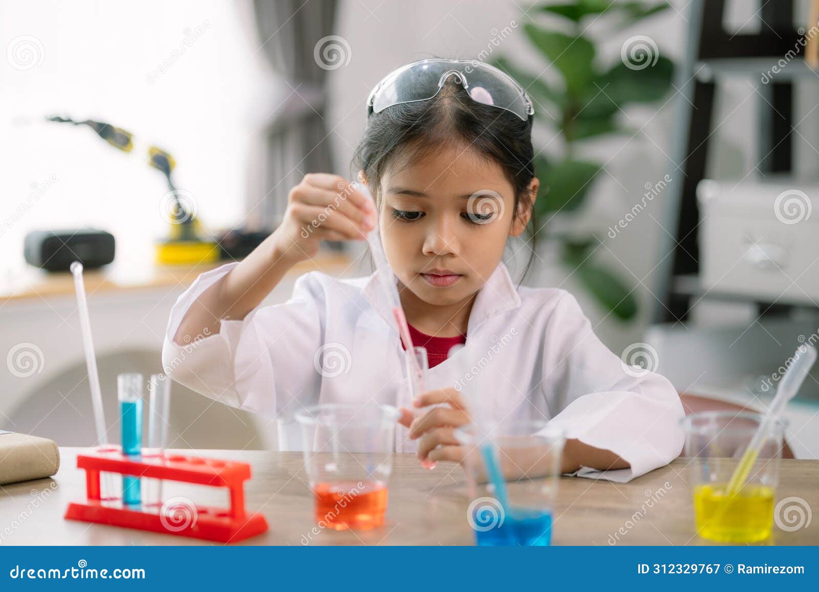 Asian Girl Doing Chemical Experiments at the Lab Stock Image - Image of ...