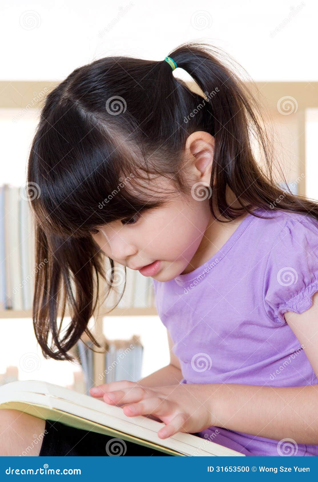 Asian girl reading stock photo. Image of literature, japanese - 31653500