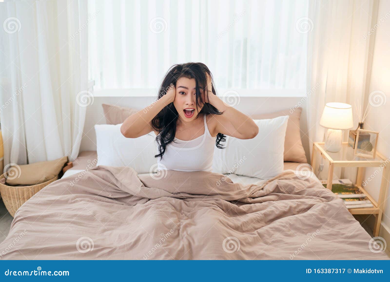 Asian Girl Shocked As she Wakes Up Late Stock Image - Image of person ... Asian Girl Shocked As she Wakes Up Late Stock Image - Image of person ...