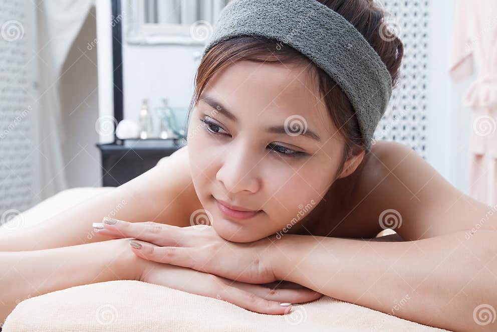 Asian Girl In Spa Stock Image Image Of Aromatherapy 28444053