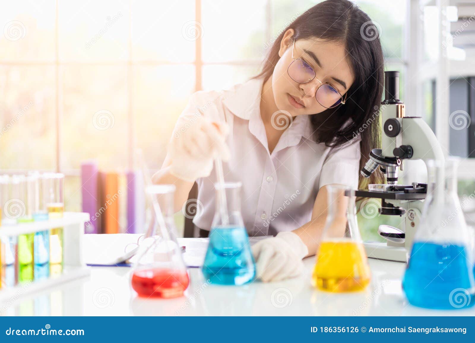 Asian Girl Students are Doing Science Experiments in a Science Lab ...