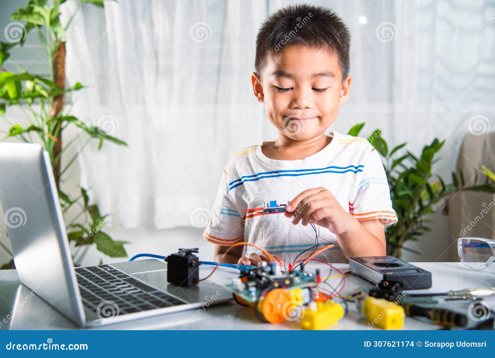 Arduino Diy Kit For Creating Robots And Other Home Made Products Arduino Mega Arduino Uno