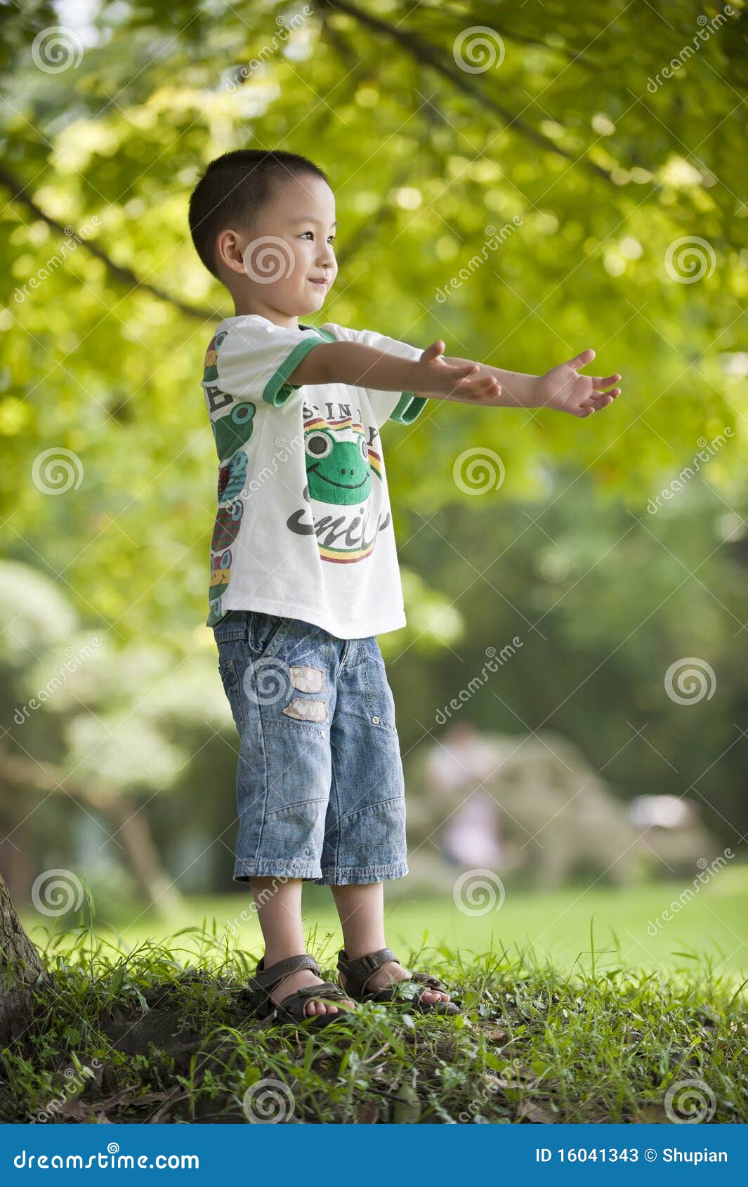 Asian kid open arms stock image. Image of open, happy - 16041343