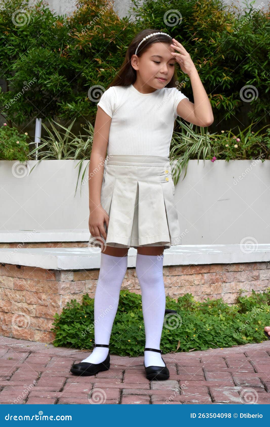 Asian Kids and Memory Loss Standing Stock Photo - Image of data, young ...