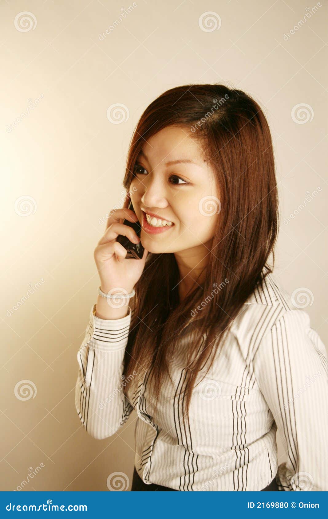 Asian Office Lady Answer Phone Stock Photo - Image of call, link: 2169880
