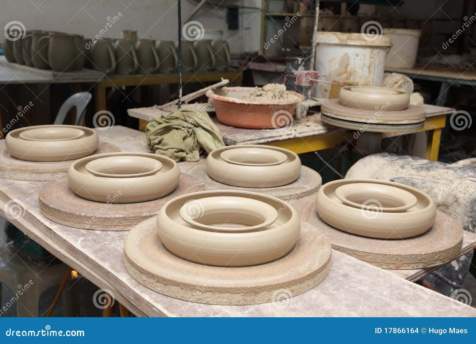 Asian Pottery W Kitchenware Stock Photo - Image of workshop, creative ...
