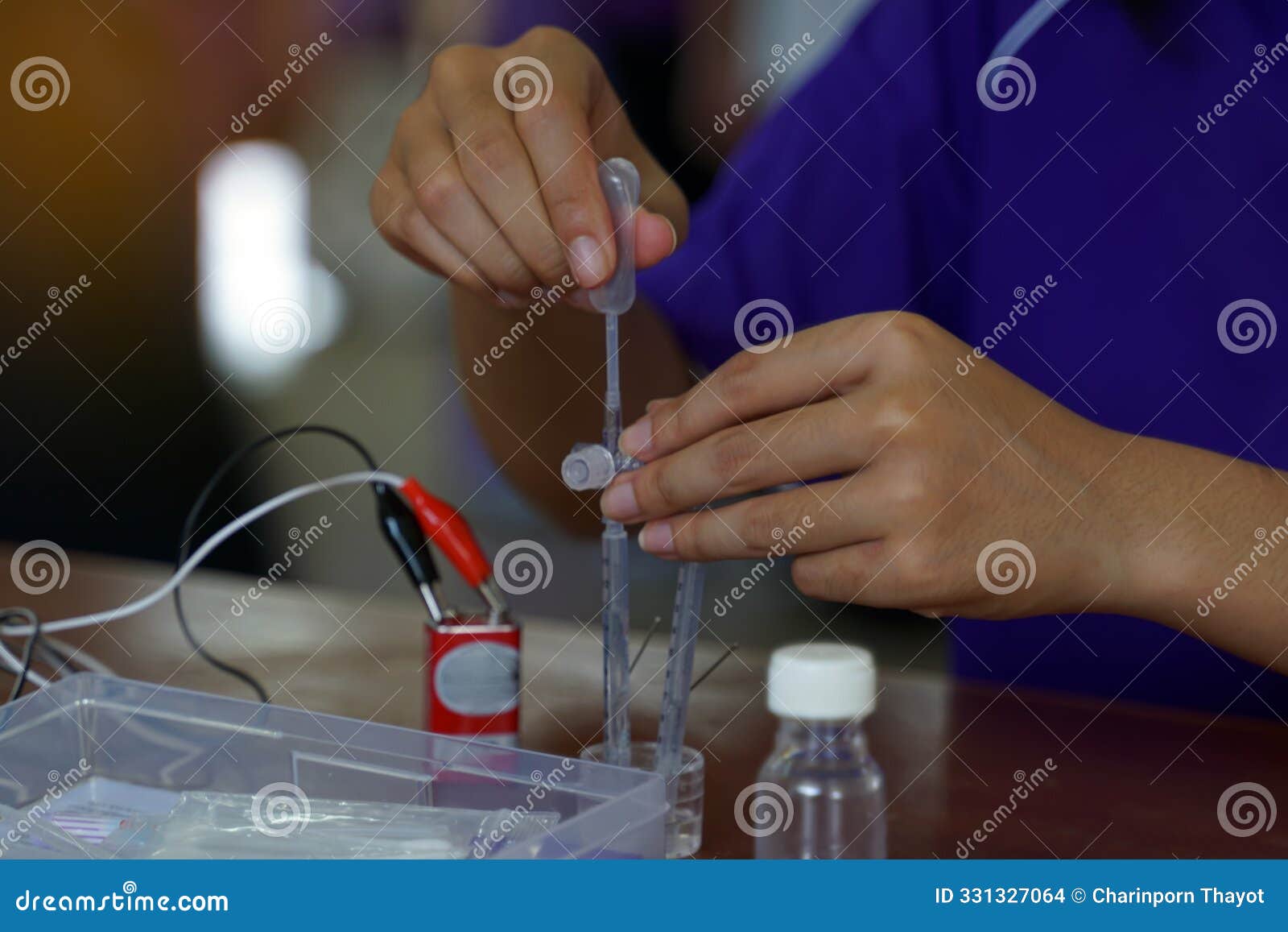 Asian School Children Conduct Science Experiments with Kits ...