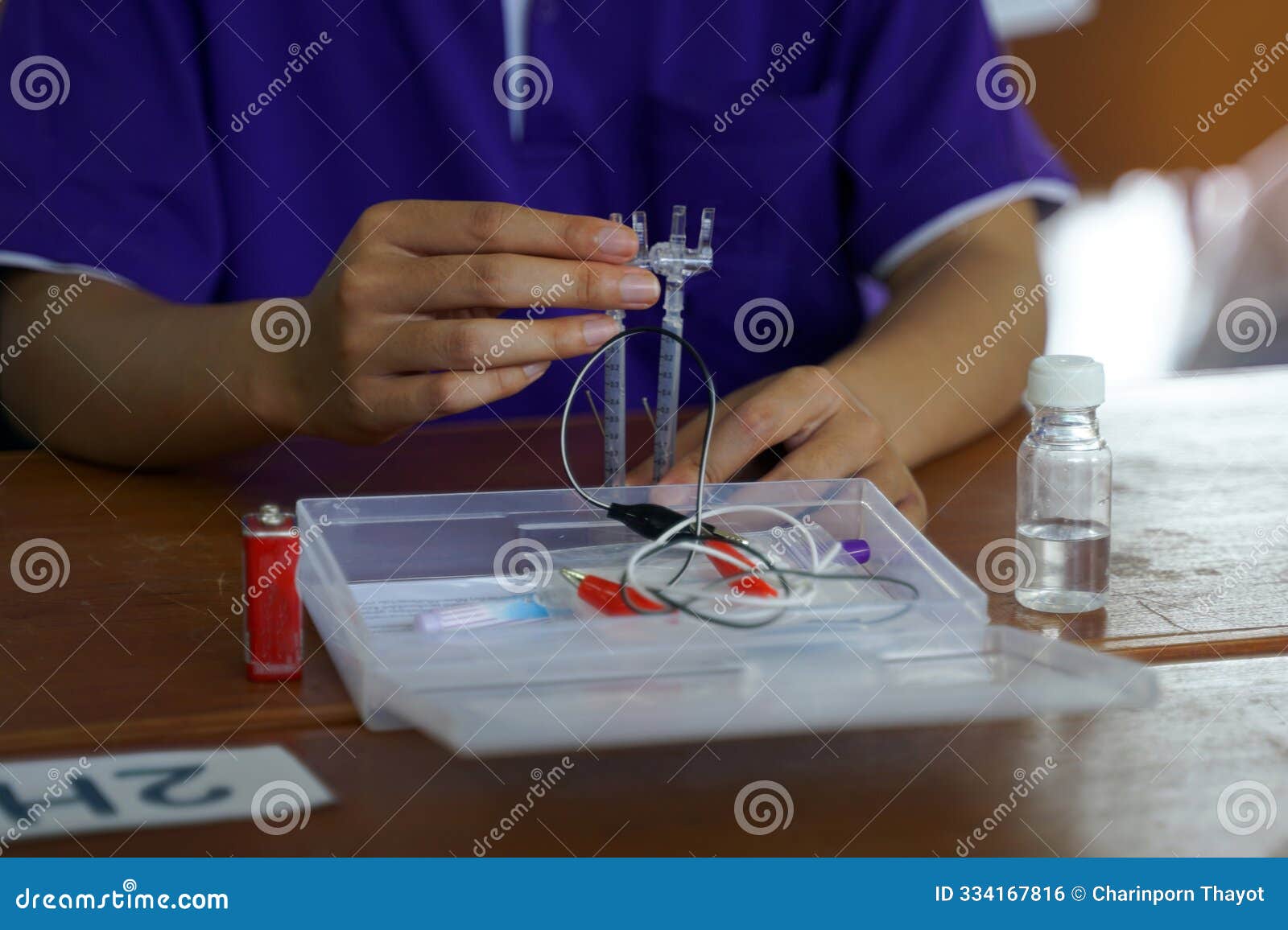 Asian School Children Conduct Science Experiments with Kits ...