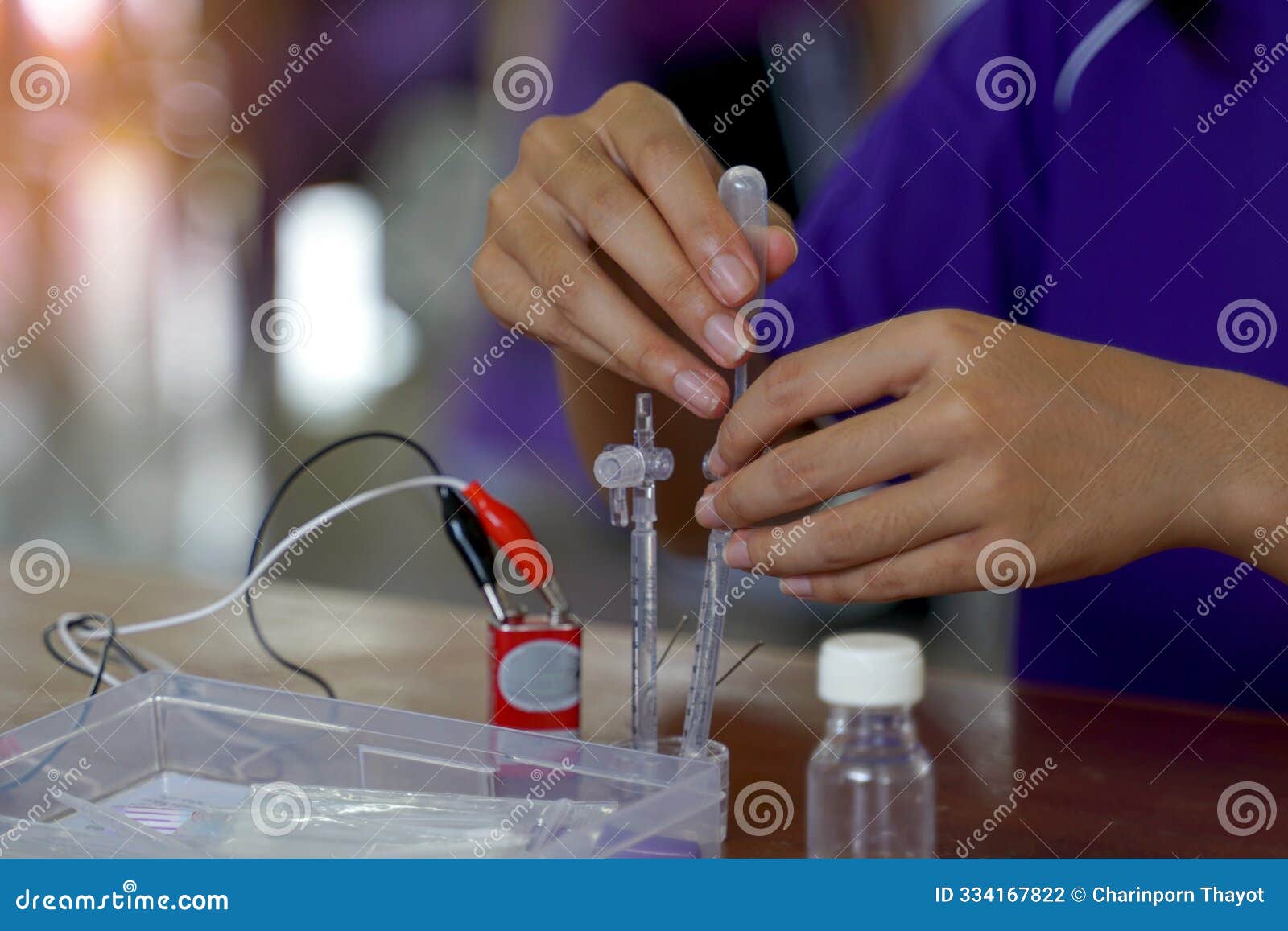 Asian School Children Conduct Science Experiments with Kits ...