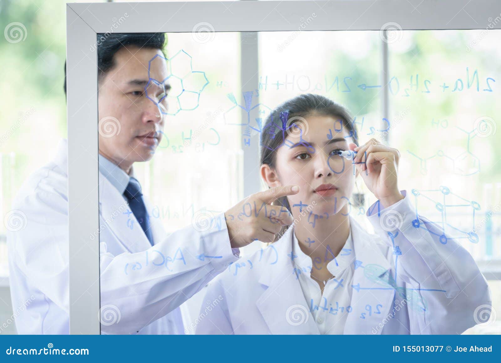 Asian Scientist Team Has Researching in Laboratory Stock Image - Image ...