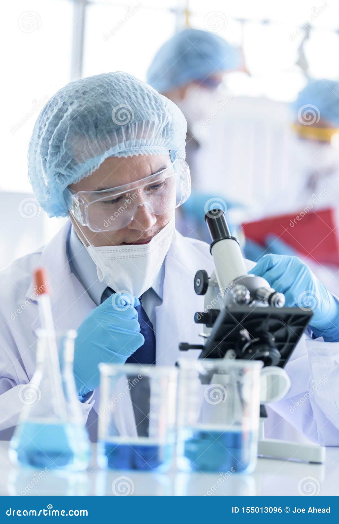 Asian Scientist Team Has Researching in Laboratory Stock Photo - Image ...