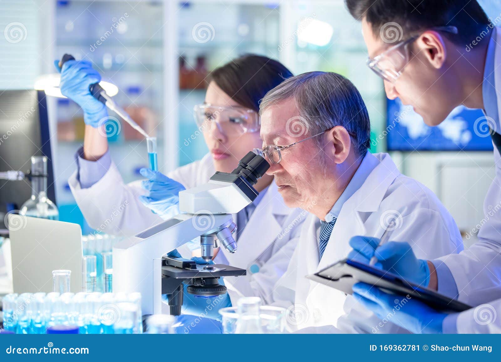 Asian Scientist Team Meeting Stock Image - Image of people, research ...