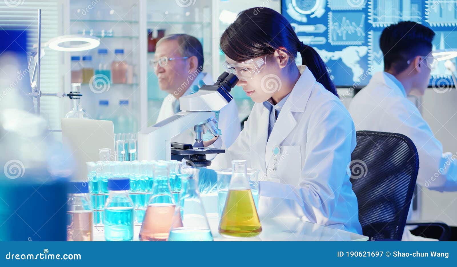 Asian Scientist Use Microscope Stock Image - Image of look, analysis ...