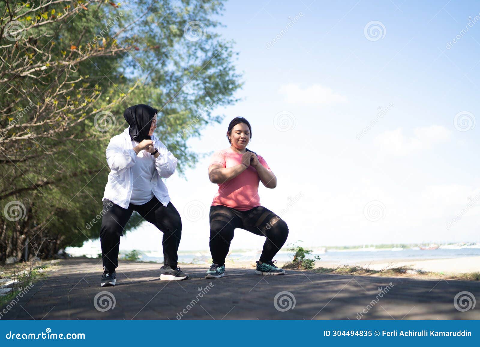 Asian Sporty Women Warming Up Squat Pose Stock Image - Image of runner ... Asian Sporty Women Warming Up Squat Pose Stock Image - Image of runner ...