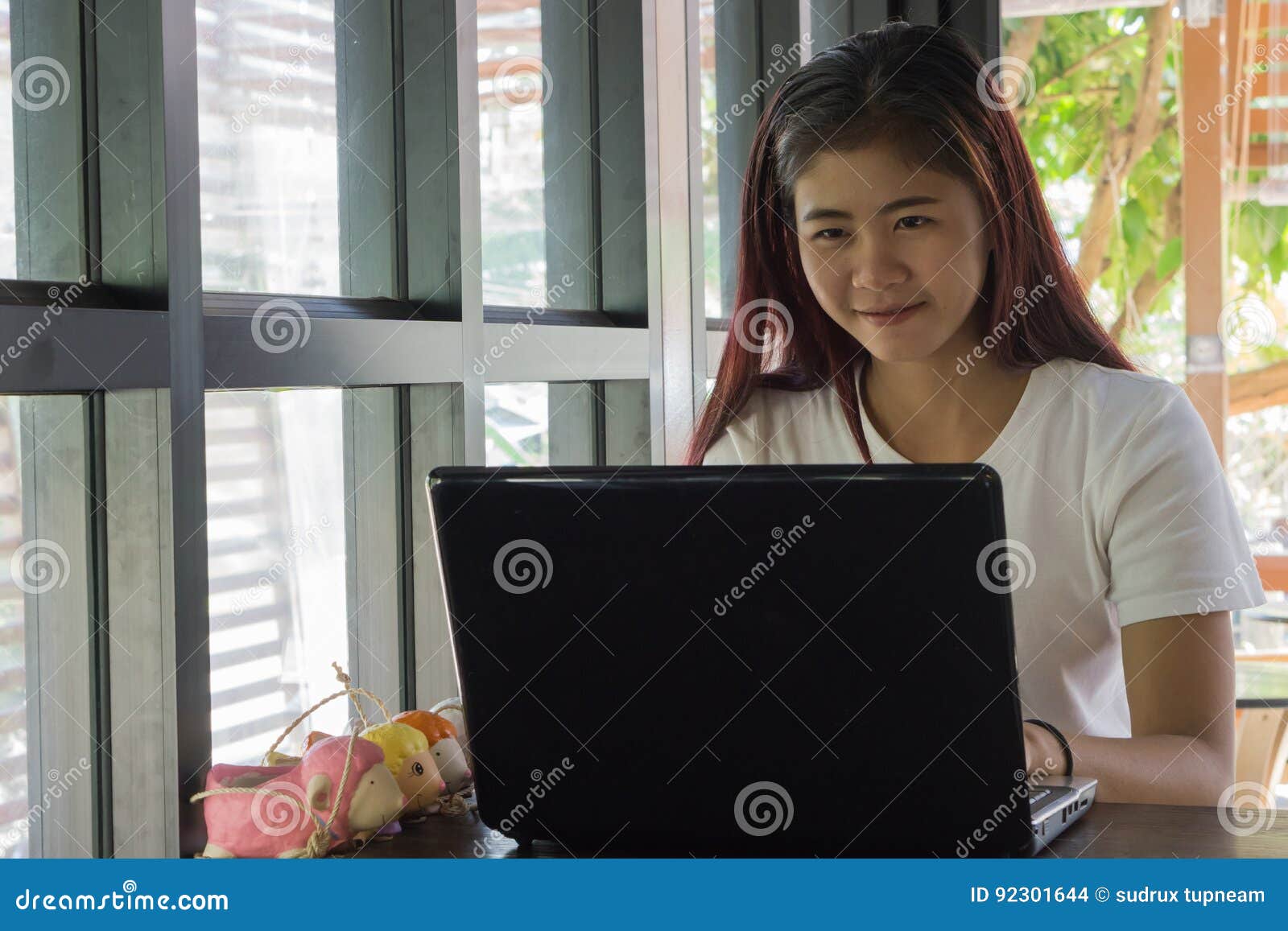 Asian Students are Using a Tablet To Check Their Grades. Stock Photo ...