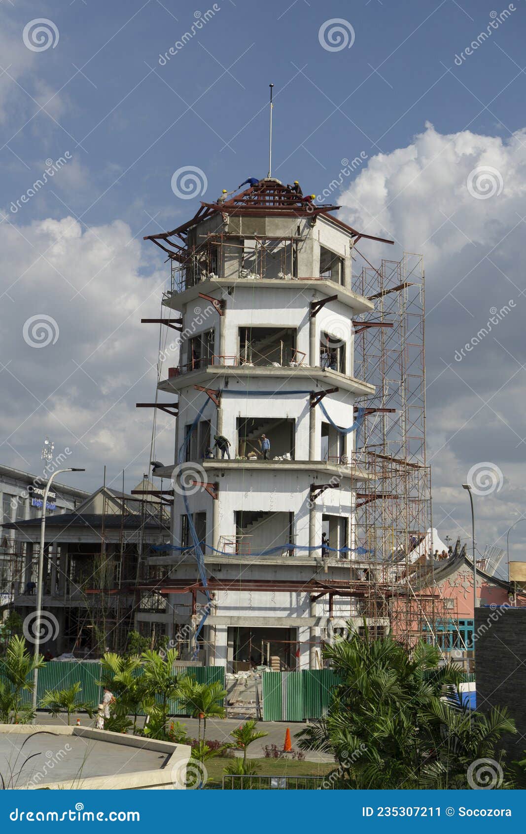 Asian Style Building Under Construction Editorial Photo - Image of city ...