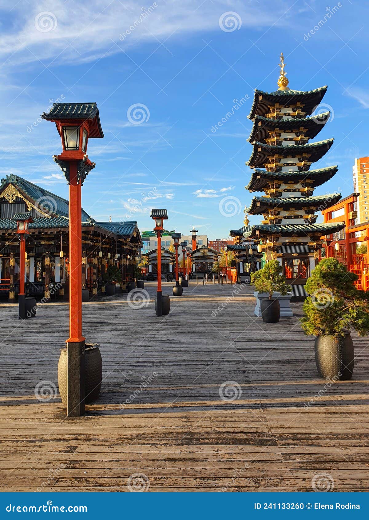 An Asian-style Square. the Concept of Asia Stock Photo - Image of city ...