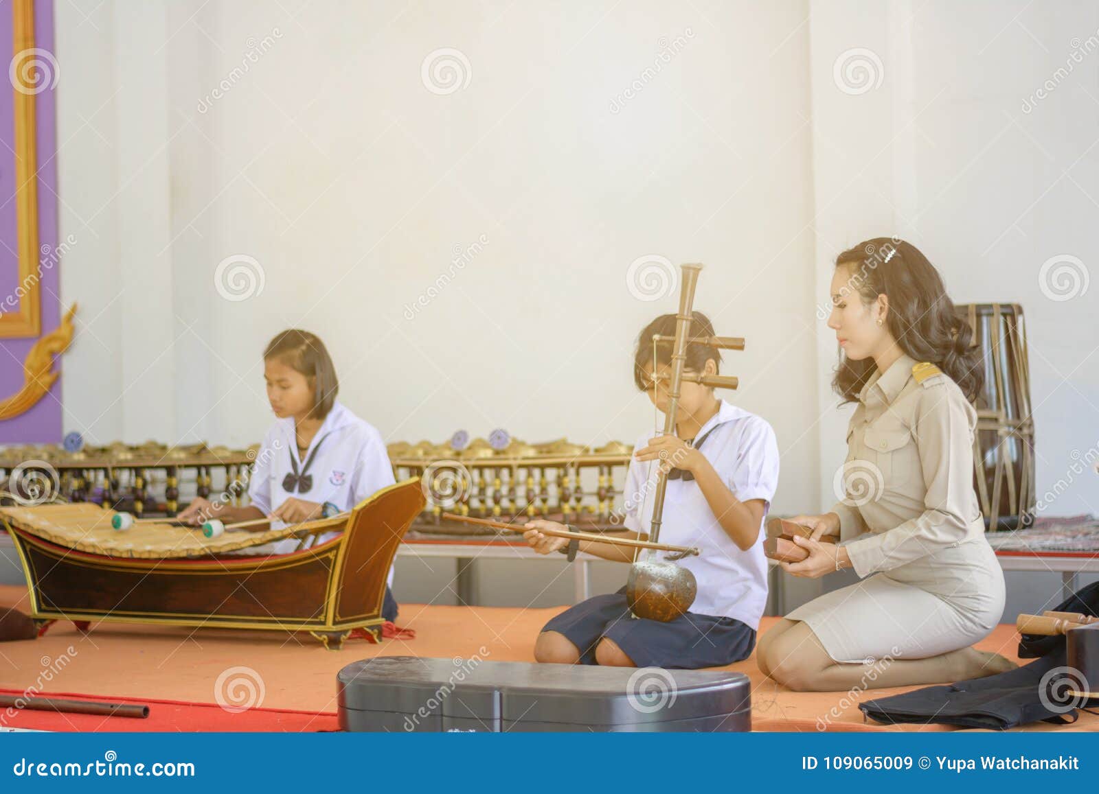 Asian Teacher Teaching Students To Practice Thai Instrument Stock Image ...