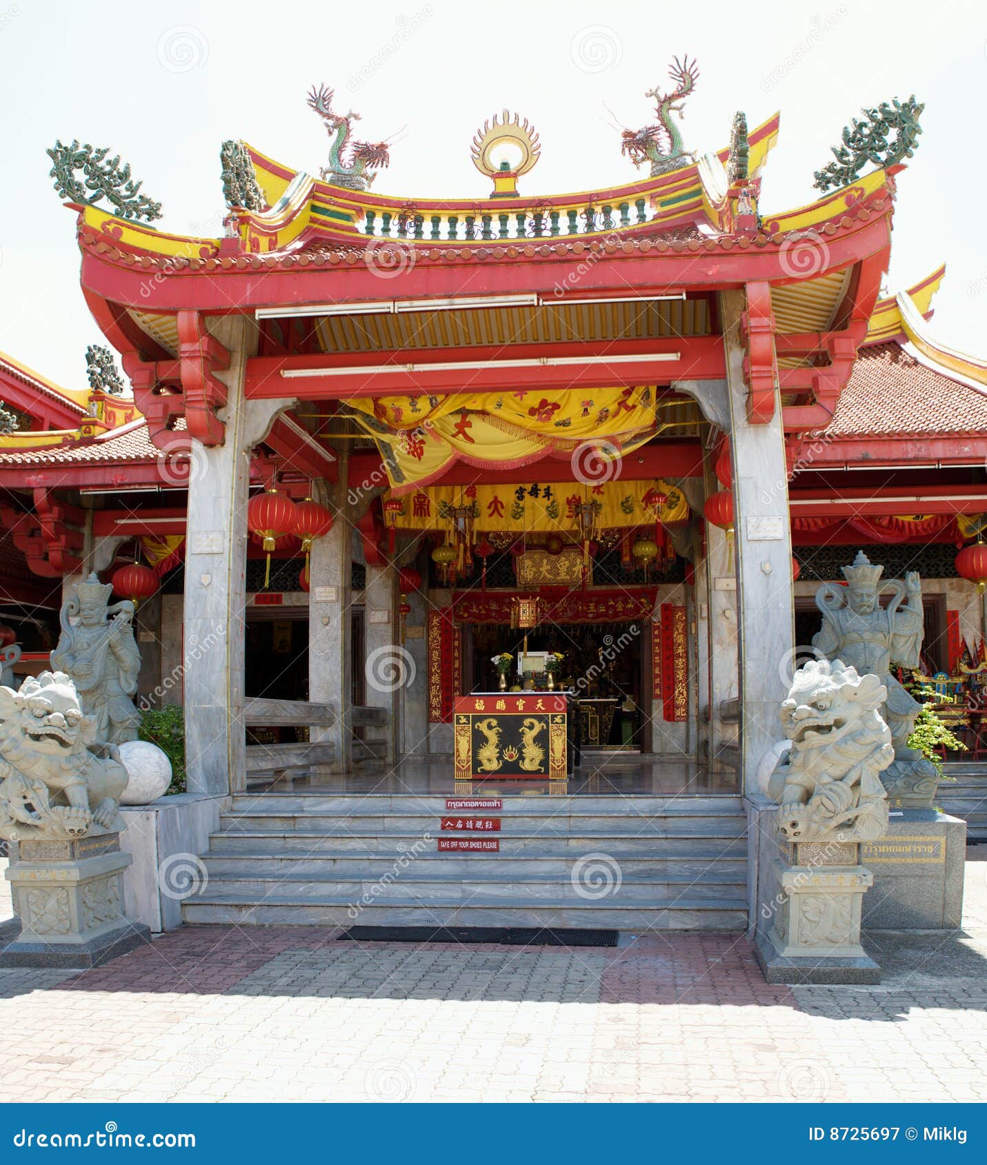 Asian temple entrance stock image. Image of sculpture - 8725697